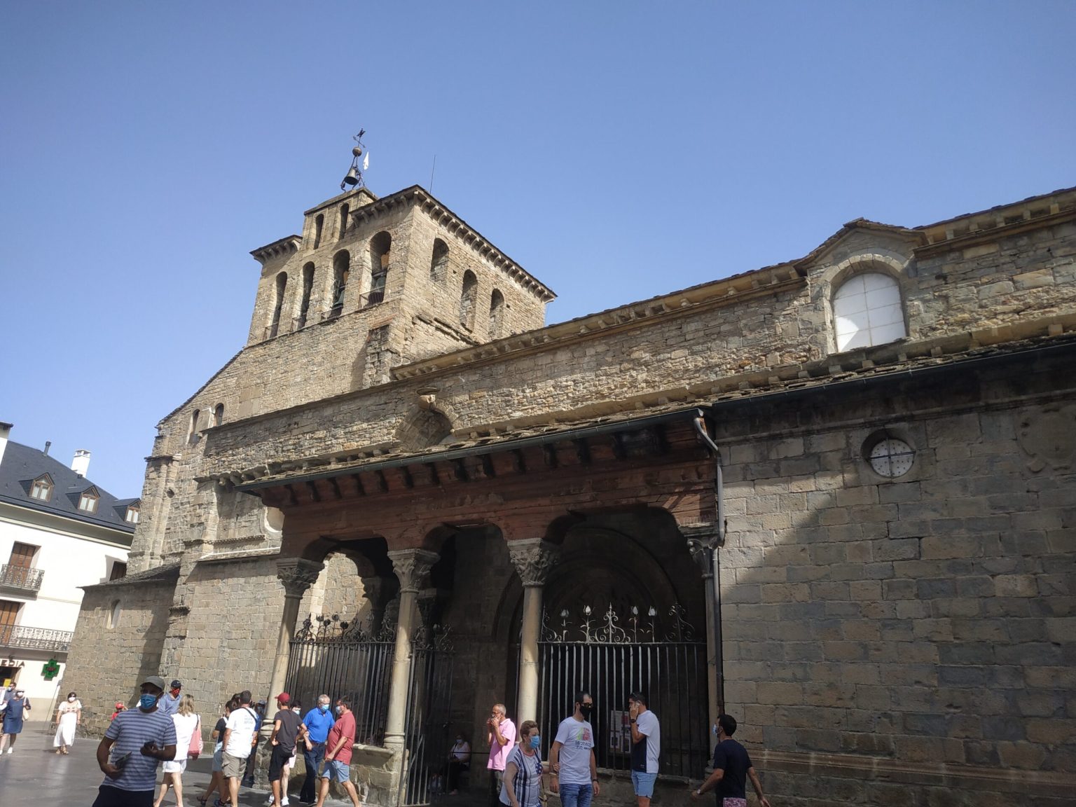 Huesca en 4 días: Pirineo aragonés y 5 pueblos medievales • planDviajero