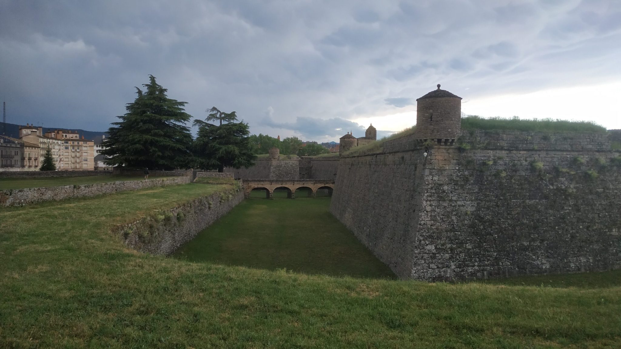 Huesca en 4 días: Pirineo aragonés y 5 pueblos medievales • planDviajero